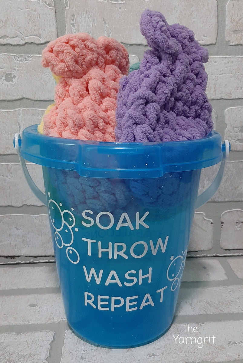 Reusable Water Balloon Bucket o' Fish – The Yarngrit
